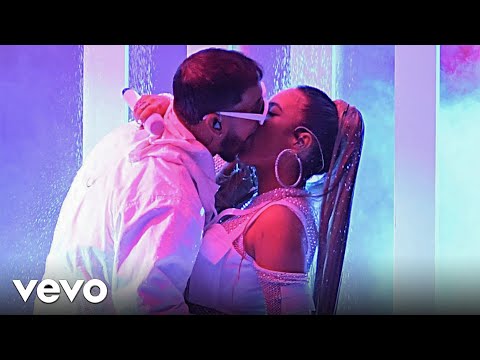 KAROL G, Anuel AA - Secreto / Culpables (En Vivo) Billboard 2025