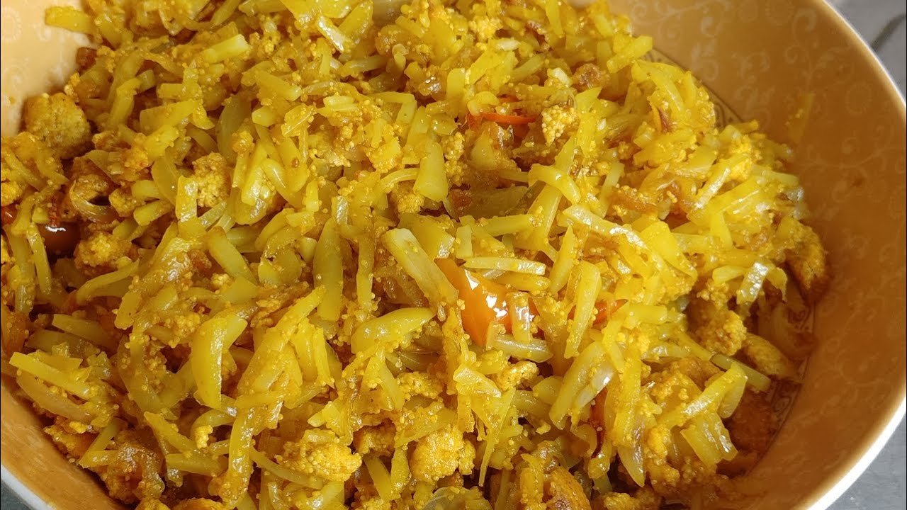 মাছের ডিম দিয়ে আলু ভাজি রেসিপি, bangali style a macher dim diye alu ...