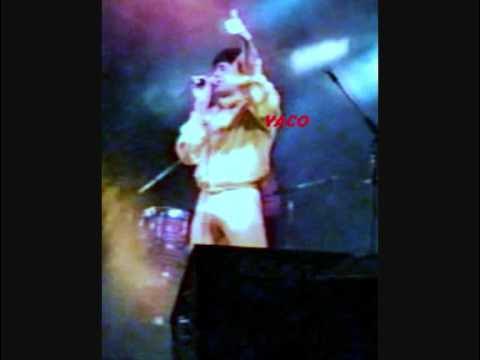 LA MONA JIMENEZ-ENAMORADITO-TU AMOR ES COMO EL ROSAL.wmv(YACO) - YouTube Music