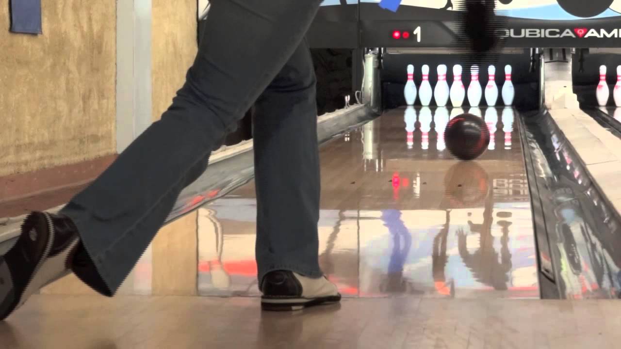 Radical Guru Bowling Ball Review by TamerBowling.com - Kerry Smith and ...