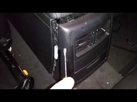 2007 BMW 328i Aux Port Fix and Rear Center Console Panel Removal