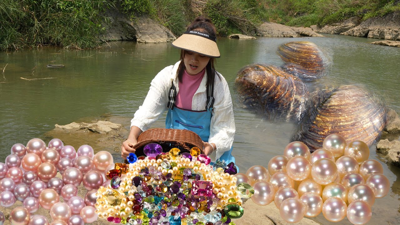 😇Treasure Discovery: A girl breaks open a huge clam and discovers the ...