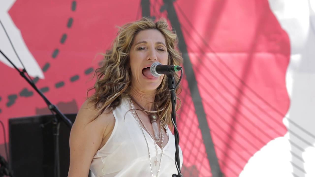 No More Tears - Maylee Thomas at The 2016 Dallas International Guitar ...