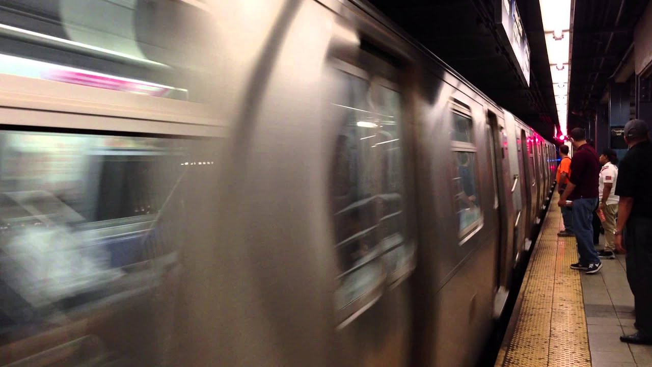 MTA NYC Subway : 168th Street - bound R160A-1 (C) Train Arriving at ...