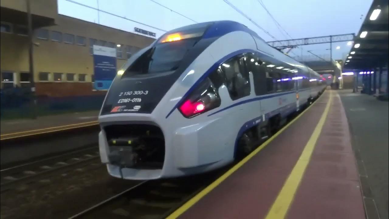 Poranne i nocne pociągi na stacji Skierniewice w tym nowe oświetlenie LED i Bonus 15.10.2022 ...