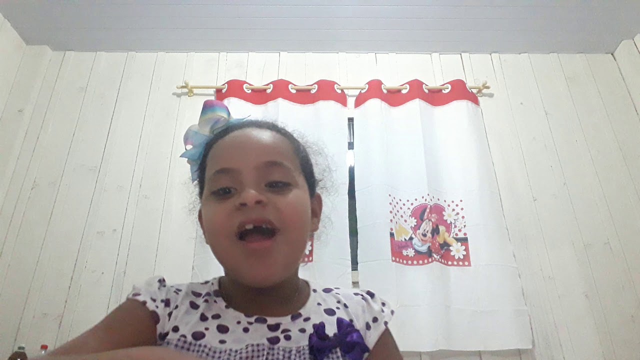 Oi amiguinhos meu nome é Heloisa e esse é meu primeiro video. Deixe seu ...