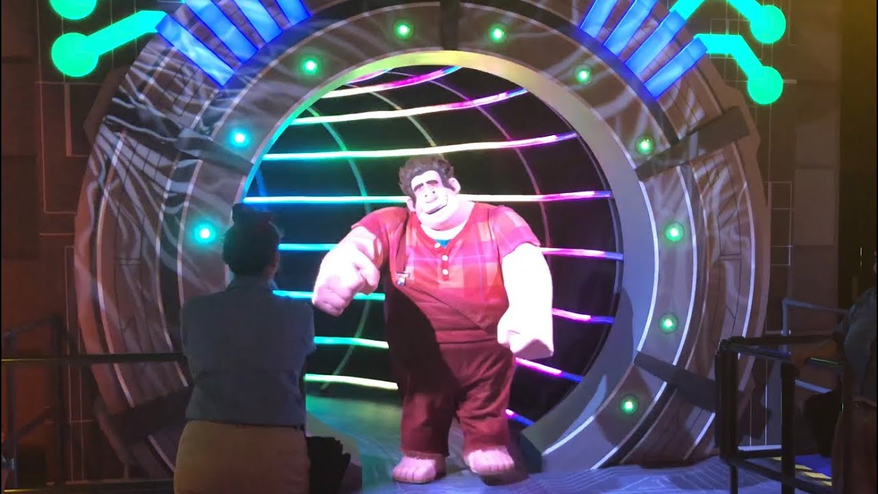 Wreck-It Ralph and Vanellope meet in Imagination at Epcot - YouTube