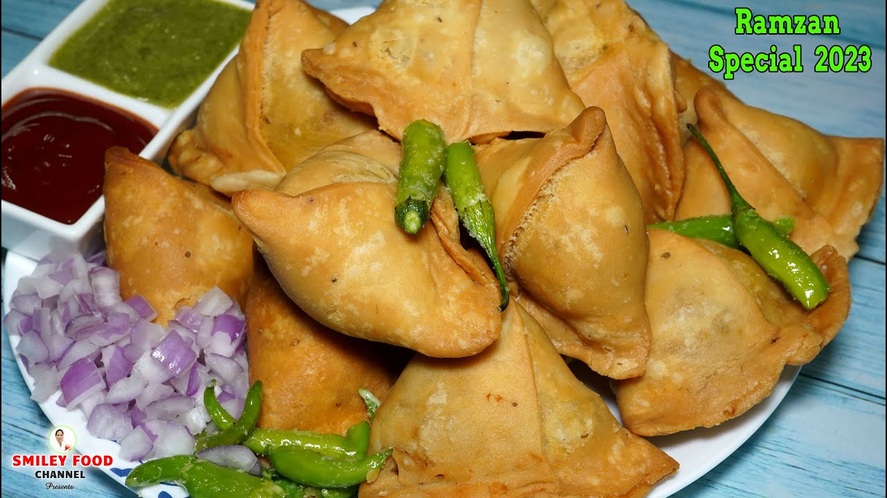 आलू के समोसे | Iftar special Samosa Recipe | Indian Street Food ...