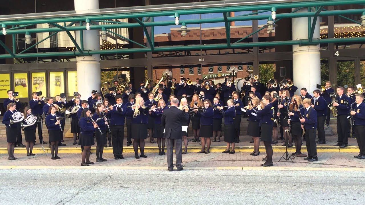 2014 National FFA Band plays "Gimme Some Lovin'" at downtown lunch ...