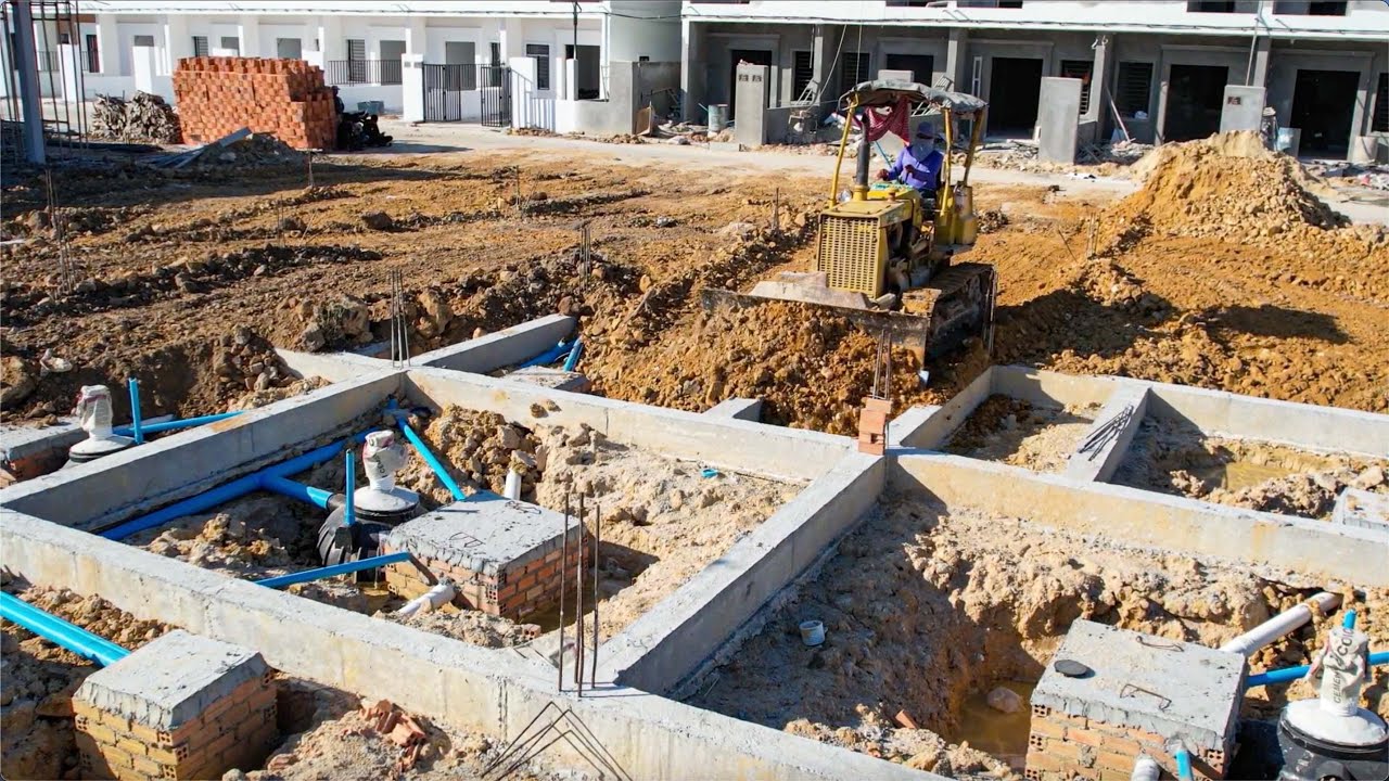 New project!! expert ground floor space filling using bulldozer pushing ...