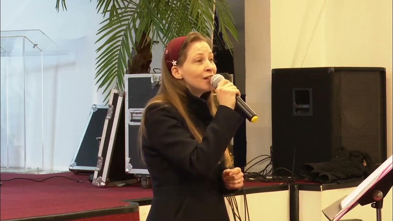 Daniela Haidaciuc Gutu...Sa fiu Doamne multumit - YouTube