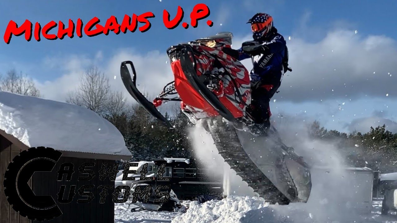 Michigan Snowmobiling - Michigan Upper Peninsula Off trail - YouTube
