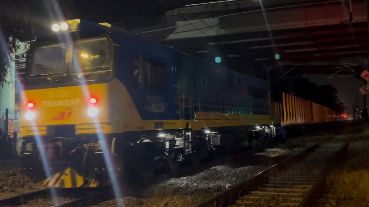 ¡PRIMERA VEZ! Nuevo tren completo de Transap sale a pruebas - YouTube