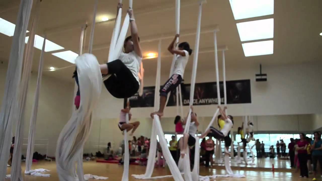 LE BALLET BLANC VIDEO INTRO - YouTube