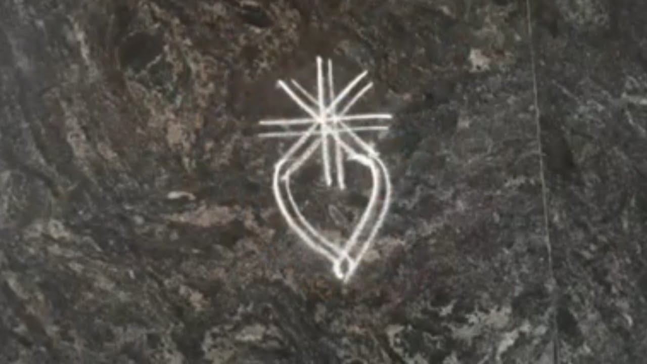 2. Simple Double line RANGOLI for pooja room (ABR.1) - YouTube