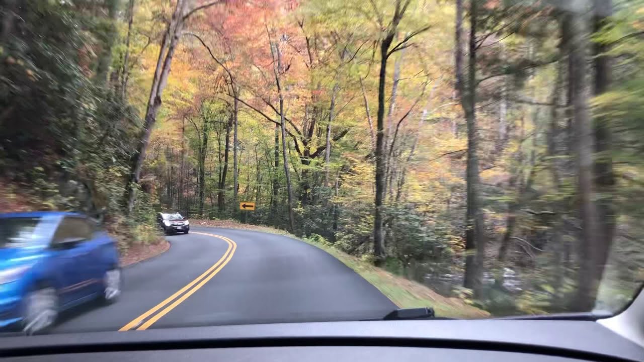 Autumn drive through the Smoky Mountains - YouTube