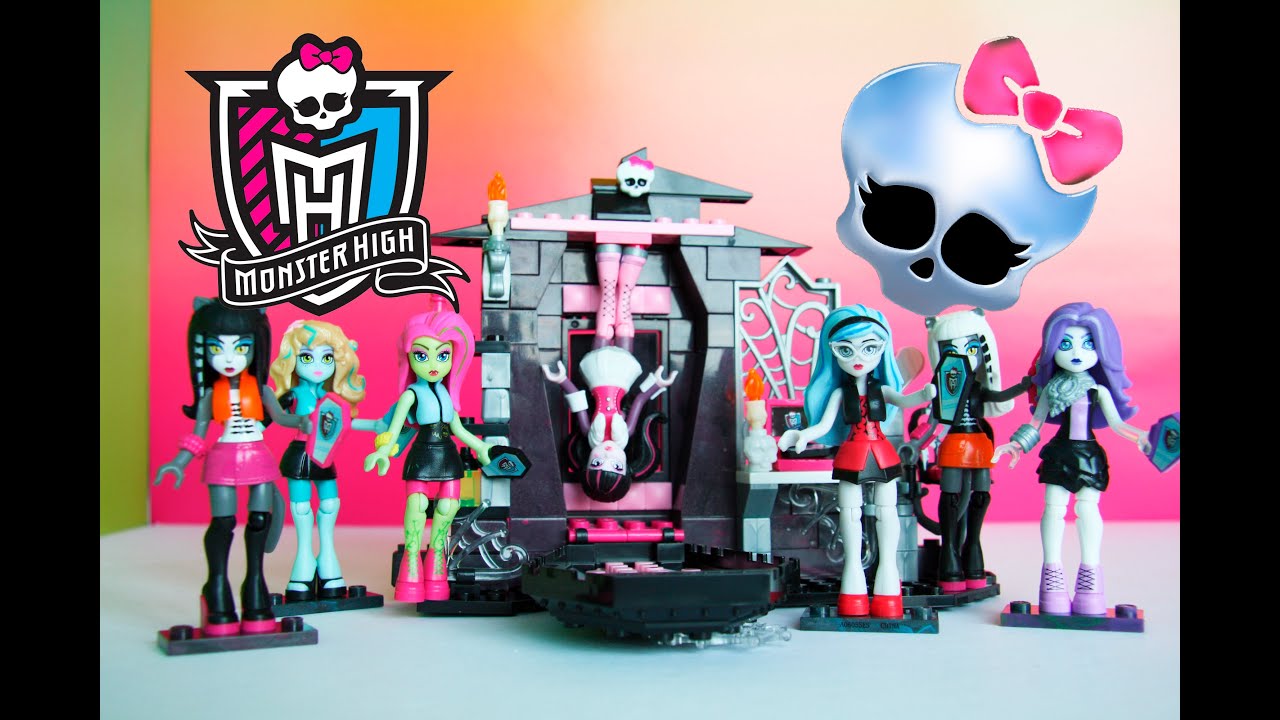 MONSTER HIGH Mega Bloks Figures & Vamptastic Room Play-Set Toy Review ...