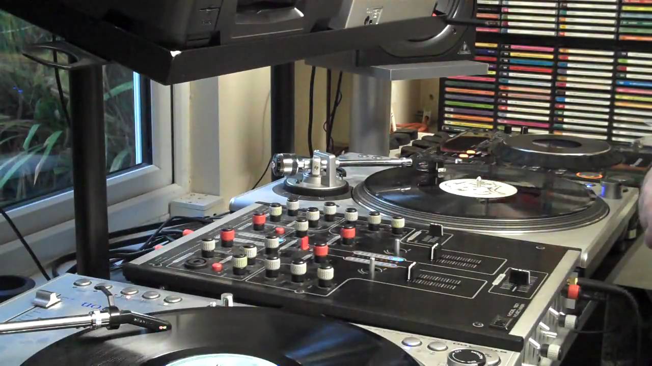 Robbiedoo Blend Faith Evans vs Grandmaster Flash - YouTube