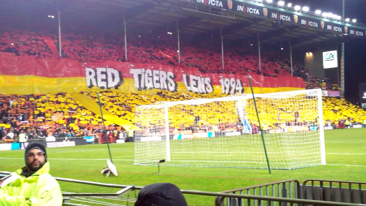 Lens Magnifique Public 20ans des Red Tigers - YouTube