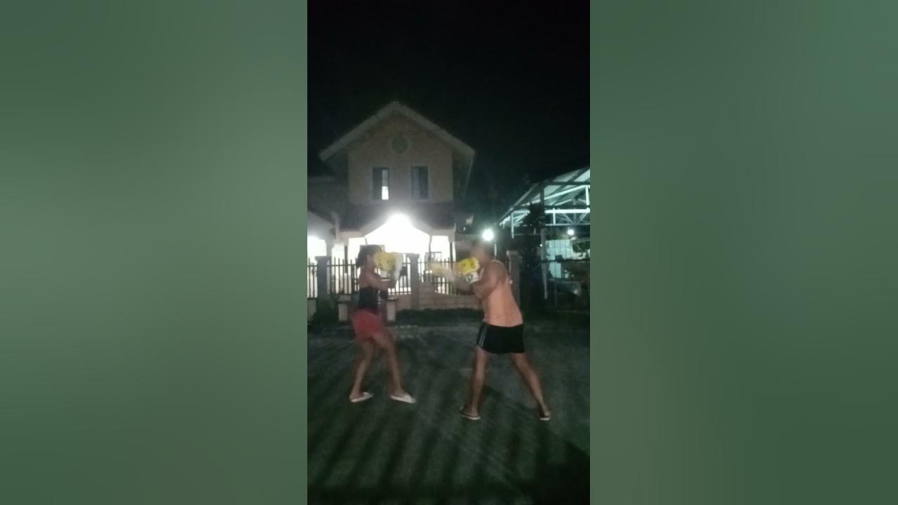 ella VS NJ lol - YouTube