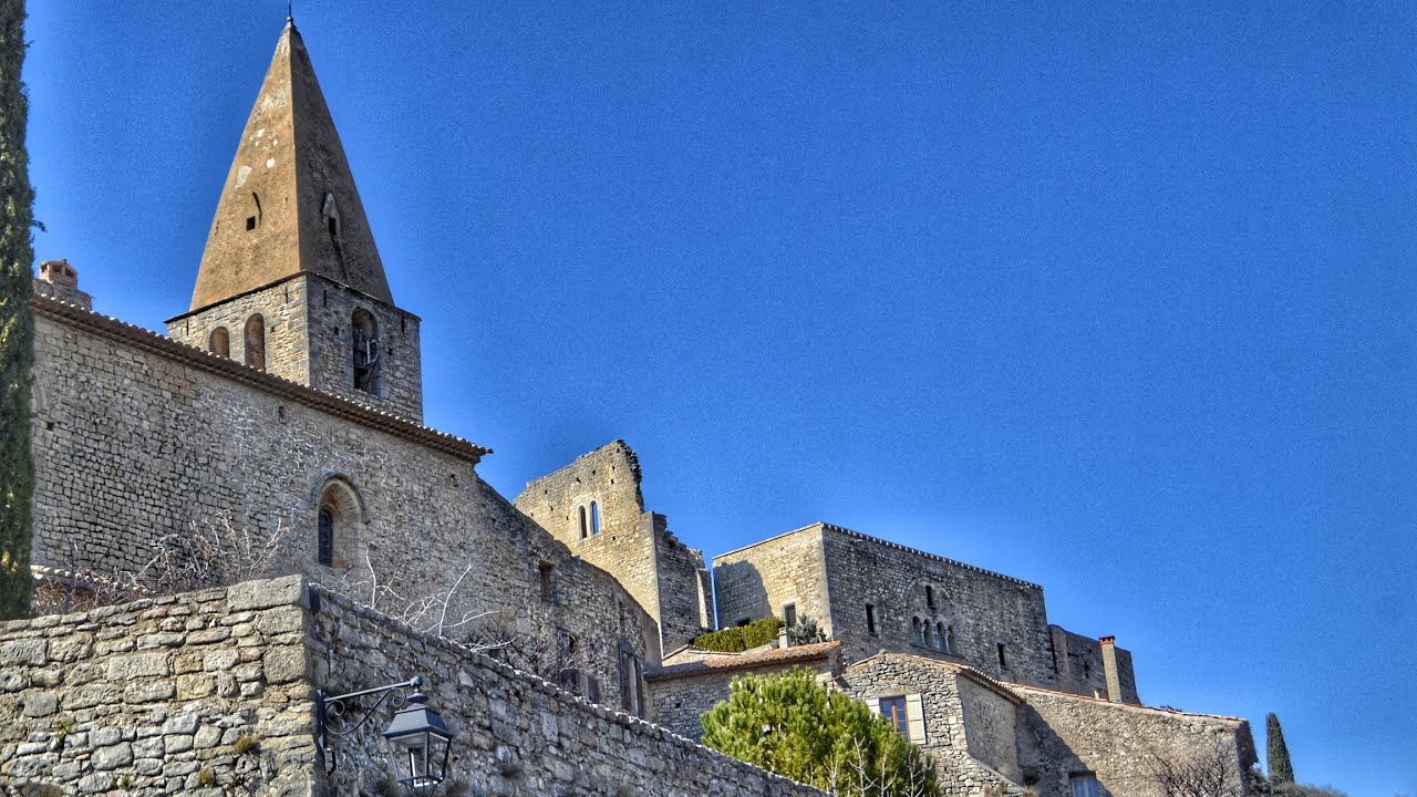 Crestet, Vaucluse, Région Provence Alpes Côte d'Azur, France - YouTube