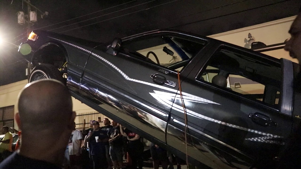 Low rider battles on a saturday Miami vibes - YouTube