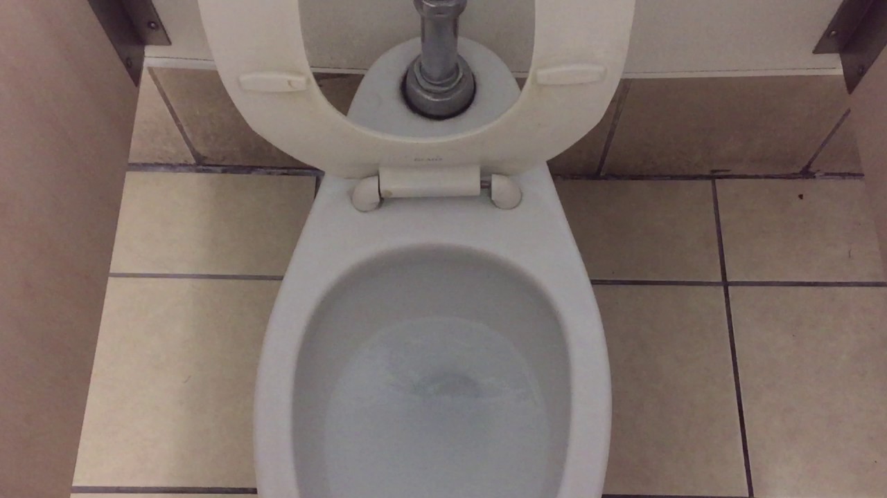 5177: 1980s?-Early 1990s? CW Flush Valve Toilet - YouTube
