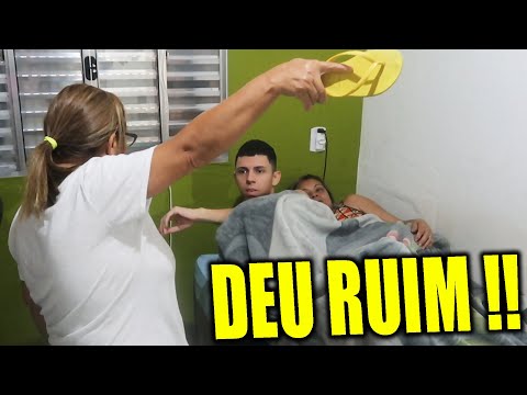 MINHA MÃE ME PEGOU NA CAMA COM AMIGA DELA ... ( MELHOR TROLLAGEM )
