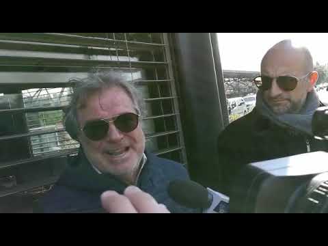 La commozione di Sergio Tontarelli dopo l'incendio - YouTube