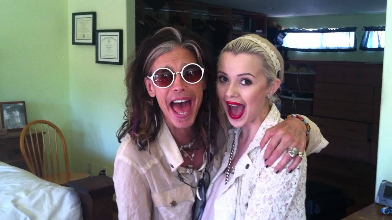 Steven Tyler at Mika Newton's vocal lesson with Gary Catona - YouTube