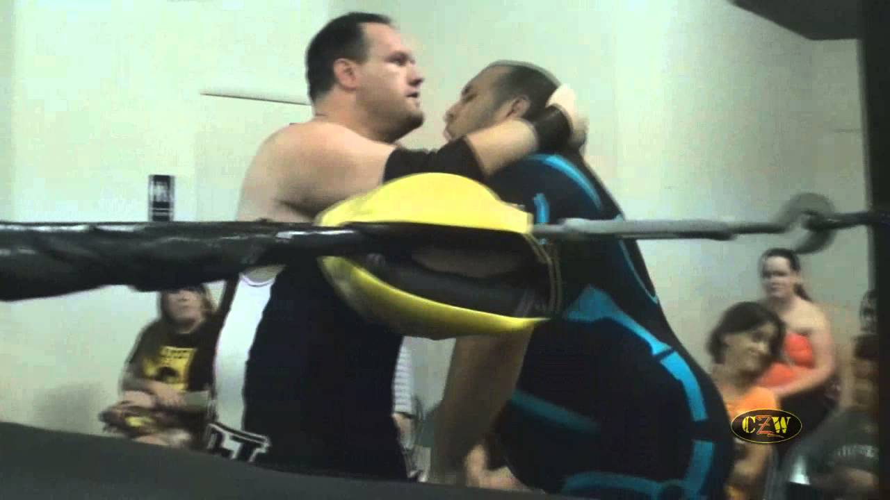 CZW Dojo Wars VI: Ben Ortiz vs. DJ Hyde - YouTube