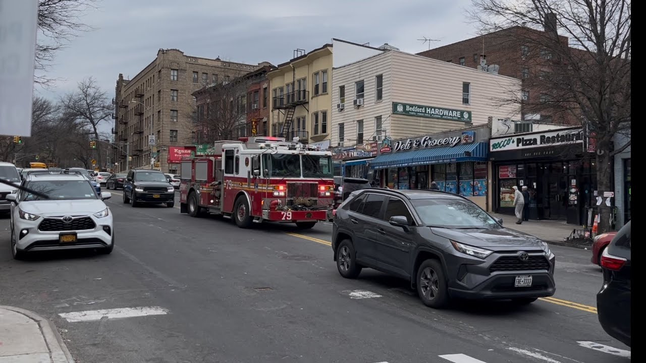 [Major Airhorn!] FDNY Engine 79 Hauling Ass down Bedford Park Blvd ...