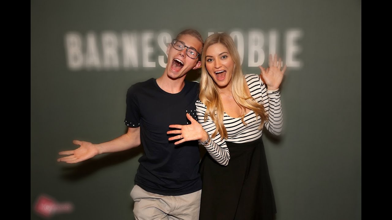 Congradulating iJustine - i,Justine an analog memoir Book Signing ...