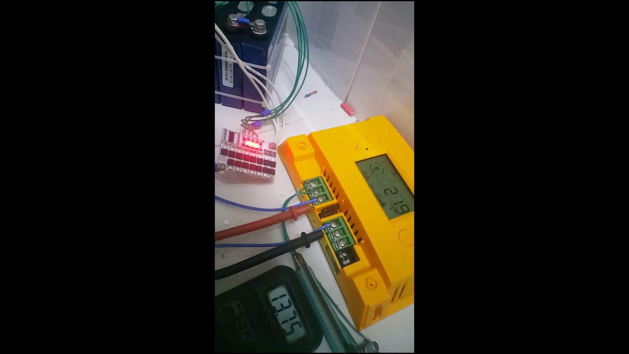 Test Suoer MPPT solar controller ST-H1230 with BMS LiFePO4 BM3451 100A ...