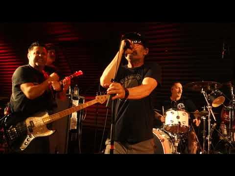 LAGWAGON - 2022-06-23 - Freiburg, Germany - [Jazzhaus] - 17 Song Live Set - YouTube