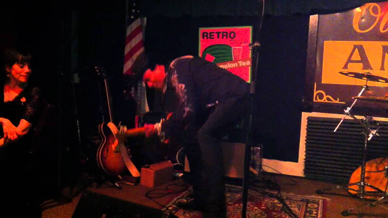 Guitarist Linwood Taylor Plays Hendrix's "Who Knows?" at the Old Bowie ...