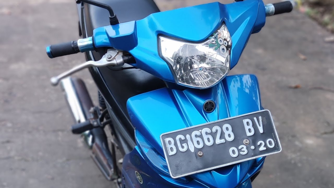 YAMAHA VEGA ZR 2010 BIRU - YouTube