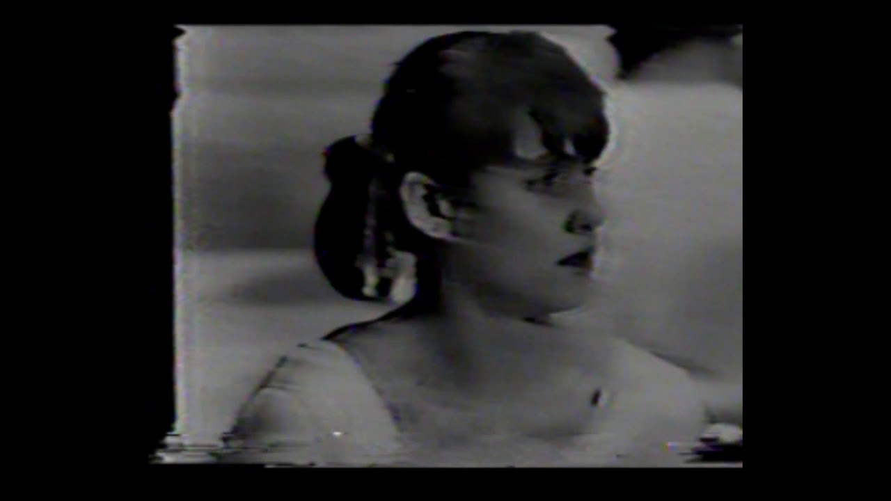 ナディア・コマネチ Nadia Comaneci (ROU) 1979 Tokyo World Cup BB EF - YouTube