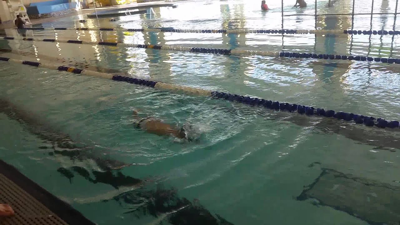 Reed passes the swim test at the Y by swimming 25y - YouTube