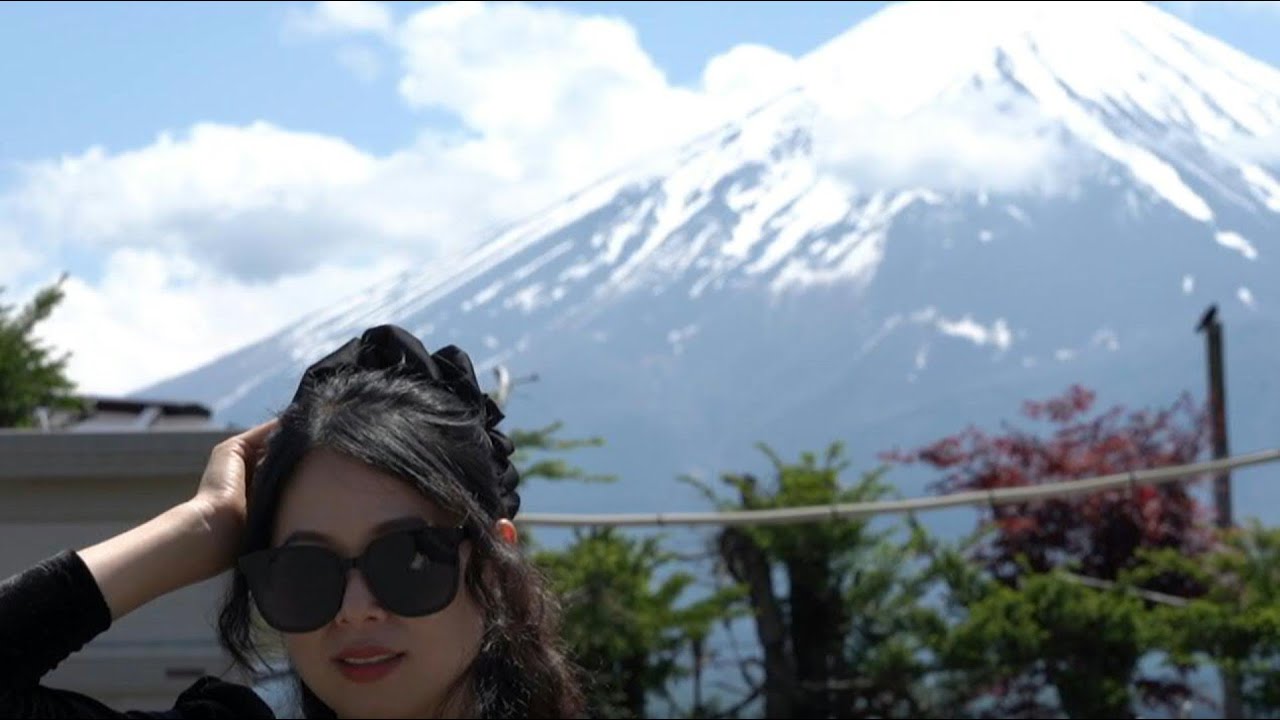 Japan town begins blocking Mt Fuji view from 'bad-mannered' tourists ...