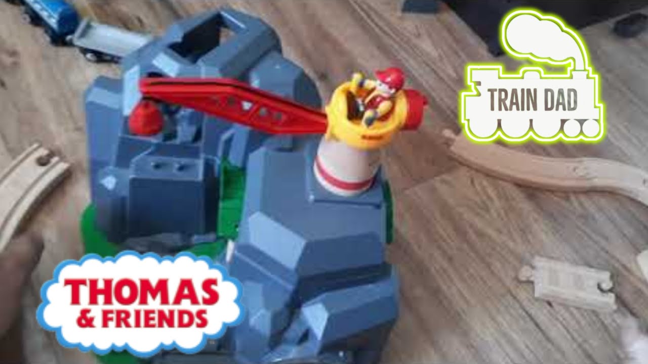 Brio Bullet train NEW track build | Thomas the Train | - YouTube