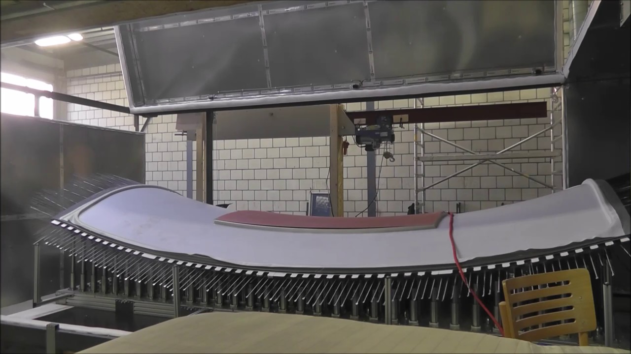 Thermoforming on an adaptive mould - YouTube