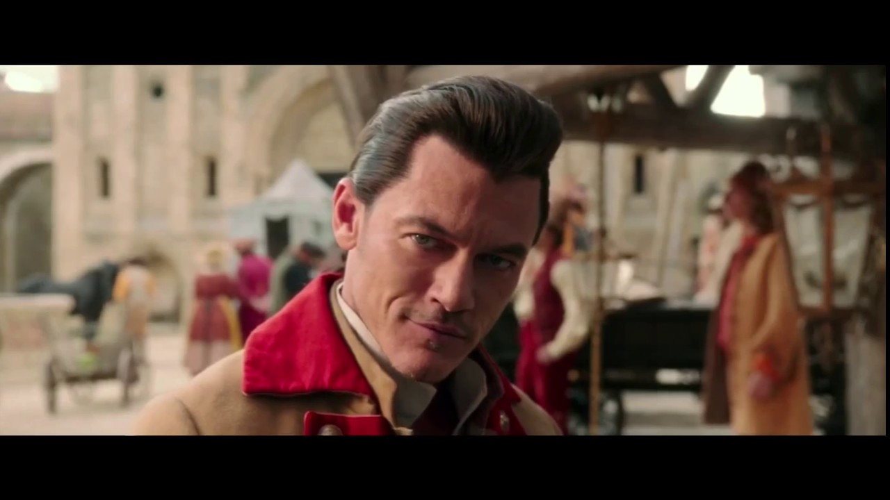 Gaston & LeFou Mirror Scene | Beauty and the Beast (2017) - YouTube
