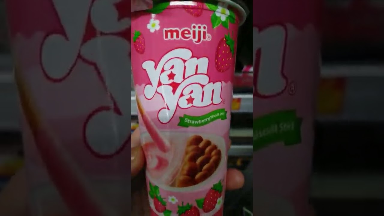 Satisfying Yan Yan Strawberry so Yummy #Asmr #YanYan #Strawberry #Short ...