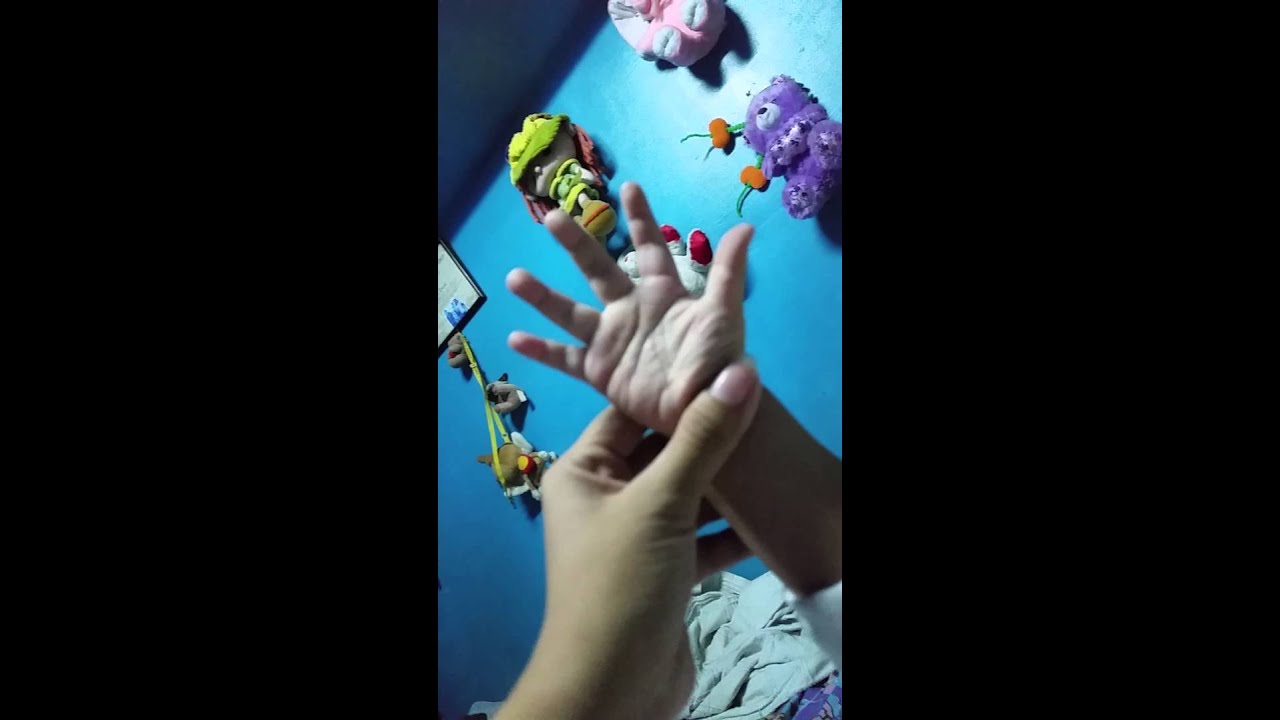 Wiggle hands - YouTube
