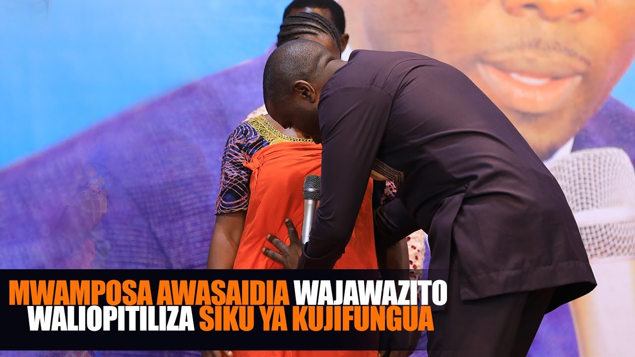 MTUME MWAMPOSA AKIWAFUNGUA WAKINA MAMA WALIOPITILIZA SIKU ZA KUJIFUNGUA ...
