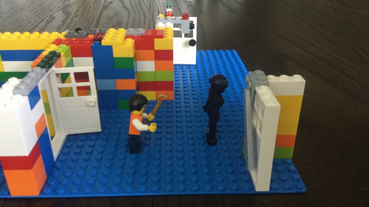 LEGO Hello Neighbor VS Shadow-man - YouTube