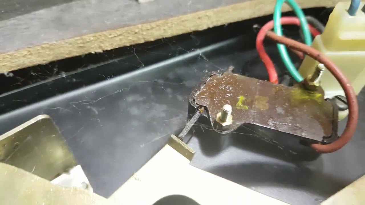 Fuçando um antigo toca discos GARRARD Model 1000 - YouTube