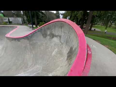 Crossroads Skatepark Review- Bellevue, WA - YouTube