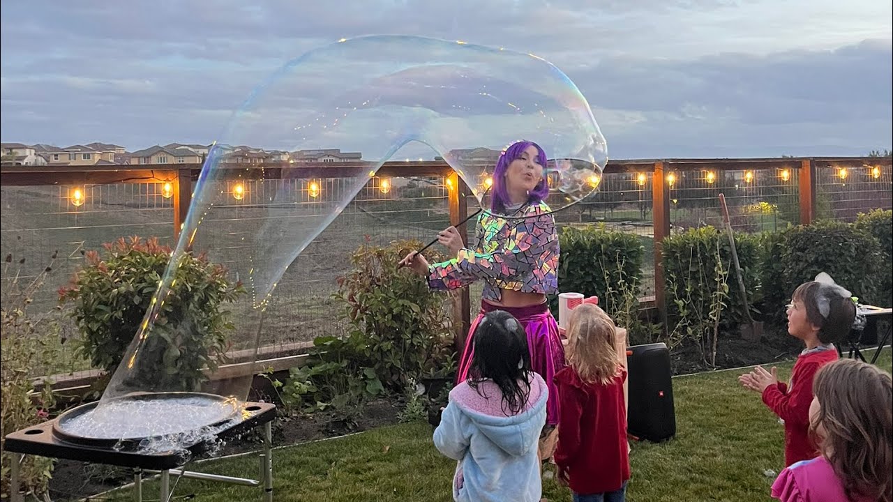 Unbelievable VIP Bubble show-performance💜 - YouTube